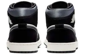 JORDAN 1 Mid Se Sneakers