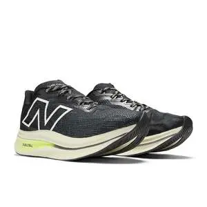 NEW BALANCE Fuelcell Supercomp Trainer V2
