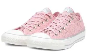 CONVERSE Chuck Taylor All Star Low Top Sneakers