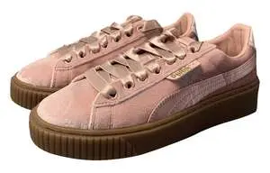 PUMA Suede Platform Sneakers - Pink
