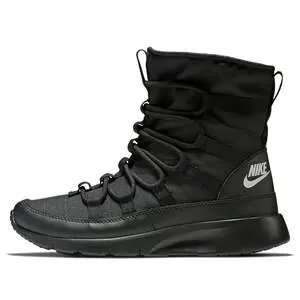 Nike Venture Lace-up Boots