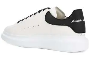 Alexander McQueen Oversized Sneaker - White/black