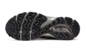 Asics Gel-kahana Athletic Sneakers - Grey/black