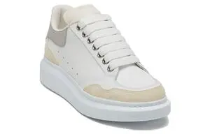 Alexander McQueen Oversized Sneakers - White/vanilla/cement