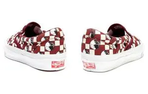 VANS Og Classic Slip-on Sneakers