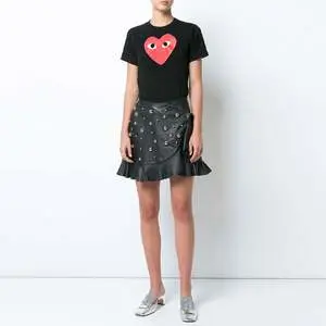 Play Comme Des Garcon T-shirt With Large Red Heart Applique - Black