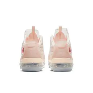JORDAN Air Reign Guava Ice Sneakers - Pink