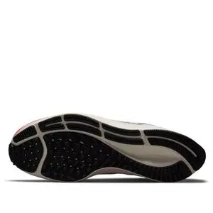 Nike Zoom Pegasus 38 'rawdacious' Sneakers