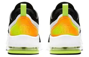Nike Max Motion 2 Sneakers - Black/volt