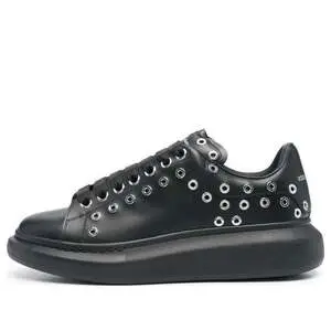 Alexander McQueen Oversized Sneakers With Silver Tone Eyelets - Black/silver