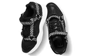 VANS Varix Wc Straps Sneakers - Black