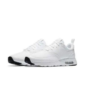 Nike Max Vision Low Top Sneakers - White