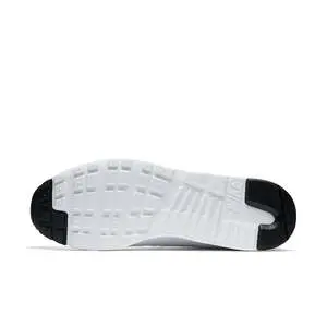 Nike Max Vision Low Top Sneakers - White