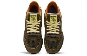 REEBOK Brain Dead X Classic Leather "fuzzy Suede" Sneakers
