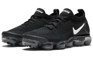 Nike Vapormax Flyknit 2 Sneakers - Black/white