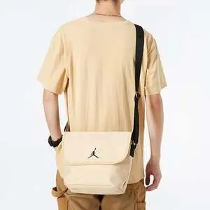 JORDAN Air Jumpman Messenger Bag