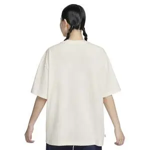 Nike Graphic Oversized T-shirt Asia Sizing