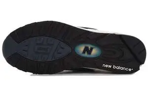 NEW BALANCE 990v2 Made In Usa Sneakers - Dark Blue