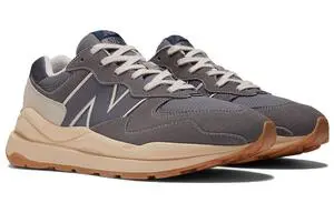 NEW BALANCE 57/40 Sneakers - Grey/brown