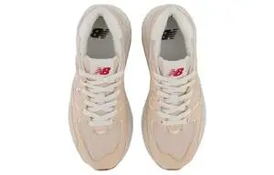 NEW BALANCE 57/40 Low Top Sneakers - Pink