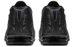 Nike Shox R4 "triple - Black