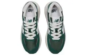 NEW BALANCE 57/40 Sneakers - Green