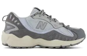 NEW BALANCE 703 Sneakers