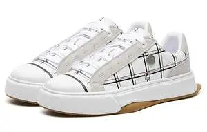 FILA FUSION Canvas Low Top Sneakers