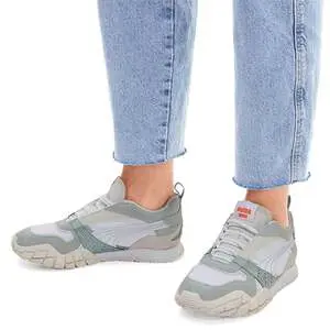 PUMA Kyron "wild Beasts" Aqua Grey Low Top Sneakers