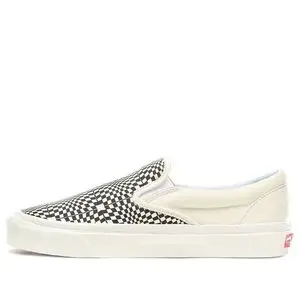 VANS Slip-on 98 Dx Checkerboard Sneakers - White/black
