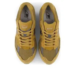 NEW BALANCE 2002r Gore-tex Sneakers - Stucco/castlerock