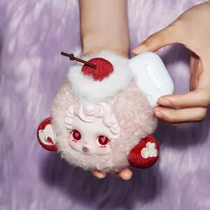 POP MART Skullpanda You Found Me Earphone Case 'moldy Little Cake