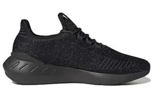 Adidas Originals Swift Run 22 Sneakers - Black
