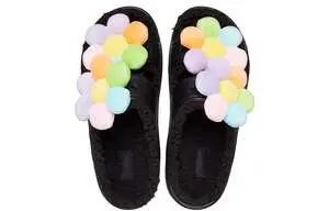 CROCS Classic Cozy Daisy Clogs