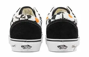VANS Old Skool Low-top Sneakers - Black/white