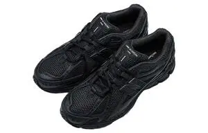 NEW BALANCE X Comme Des Garcons Homme 1906r Sneakers - Black