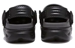 CROCS Duet Max Reflective Clog
