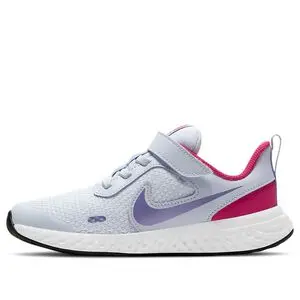 Nike Revolution 5 Sneakers