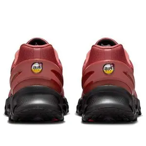 Nike Max Dn8 Sneakers