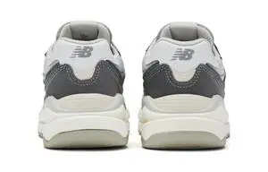 NEW BALANCE 57/40 "grey White" Retro Low Top Sneakers - Gray/white