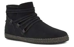 UGG Rianne Ankle Boot