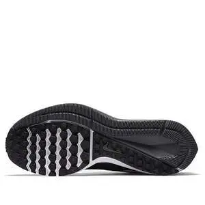 Nike Zoom Winflo 4 Low Top Sneakers