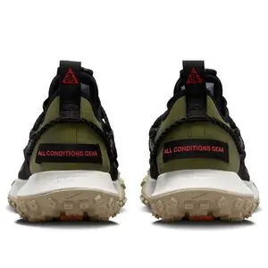 Nike Mountain Fly Low Se Pilgrim - Green/black