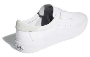 Adidas Coronado Sneakers