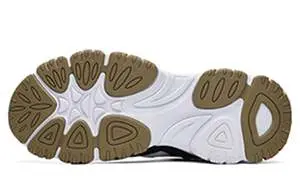 FILA Fluid 4 Sneakers