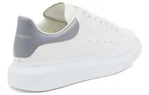 Alexander McQueen Larry Sneakers - White/grey