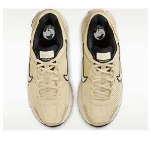 Nike Zoom Vomero Fj2028-700 - Gold/white/black