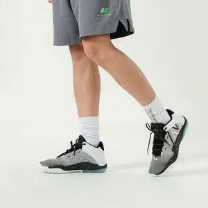 NEW BALANCE Two Wxy V2 High-top Sneakers - White/black