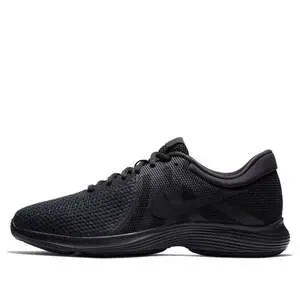 Nike Revolution 4 - Black