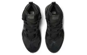 Onitsuka Tiger Big Logo Trainer Puffed Low Top Sneakers - Black